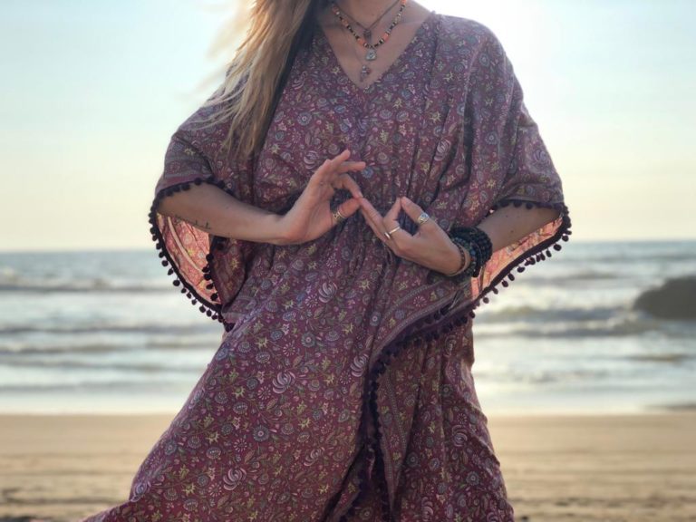 10 Powerful Types of Mudras (With Pictures) – Brett Larkin Yoga