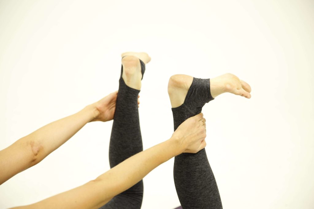 How To Do Bow Pose – Brett Larkin Yoga